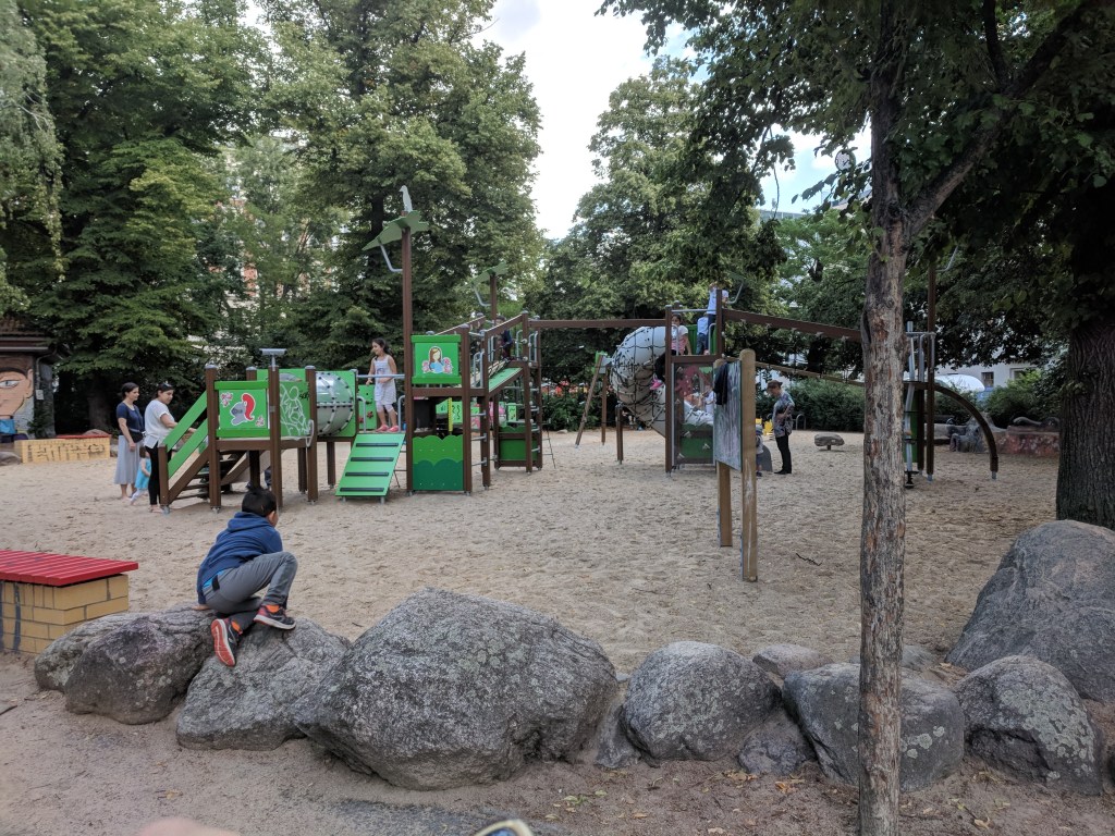 How Germany plays. Part 1: Regular Playgrounds. – myplayturfdotcom